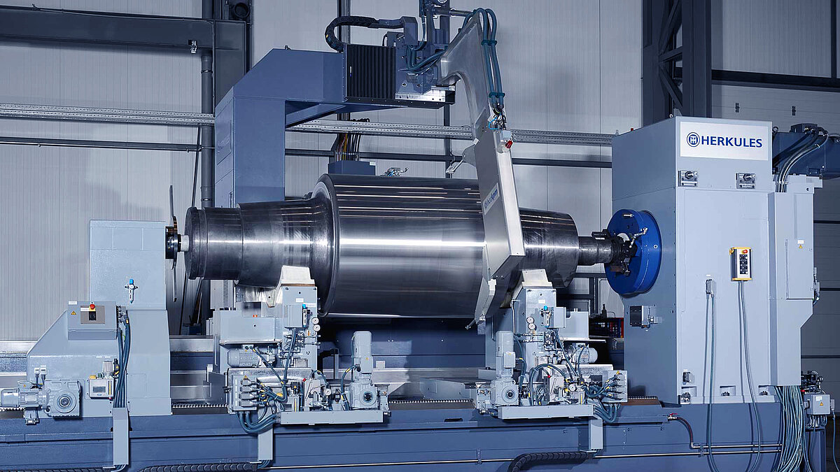 WS 600 Monolith™ Roll Grinder for Italian Manufacturer Profilglass S.p ...